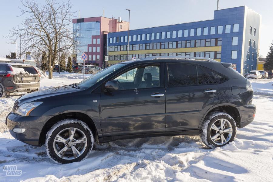 Grey Lexus RX 300 2004 in Klaipeda, with an engine capacity of 3.00 L and mileage of 287 thousand km for 2400 €, photo 7 on AUTOMOTO.COM.LV