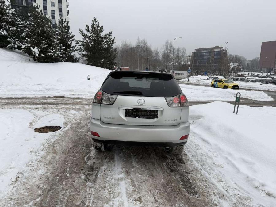 Pelēks Lexus RX 300 2004 Viļņa, ar dzinēja tilpumu 3.00 L un nobraukumu 279 tūkst. km par 3500 €, foto 6 vietnē AUTOMOTO.COM.LV