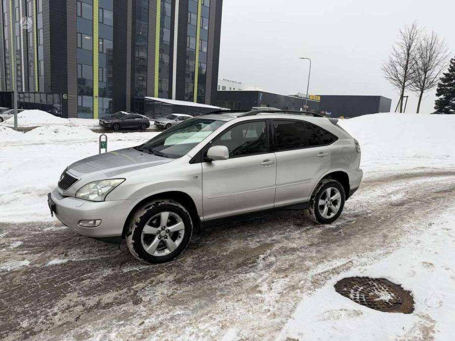 Pelēks Lexus RX 300 2004 Viļņa, ar dzinēja tilpumu 3.00 L un nobraukumu 279 tūkst. km par 3500 €, foto 7 vietnē AUTOMOTO.COM.LV