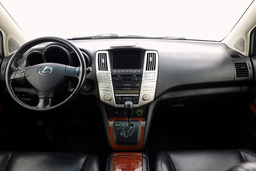 Grey Lexus RX 300 2004 in Tallinn, with an engine capacity of 3.00 L and mileage of 266 thousand km for 3199 €, photo 13 on AUTOMOTO.COM.LV