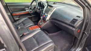 Pelēks Lexus RX 300 2004 Šauļi, ar dzinēja tilpumu 3.00 L un nobraukumu 312 tūkst. km par 2950 €, foto 12 vietnē AUTOMOTO.COM.LV