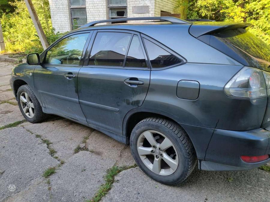 Grey Lexus RX 300 2006 in Kaunas, with an engine capacity of 3.00 L and mileage of 408 thousand km for 2550 €, photo 7 on AUTOMOTO.COM.LV