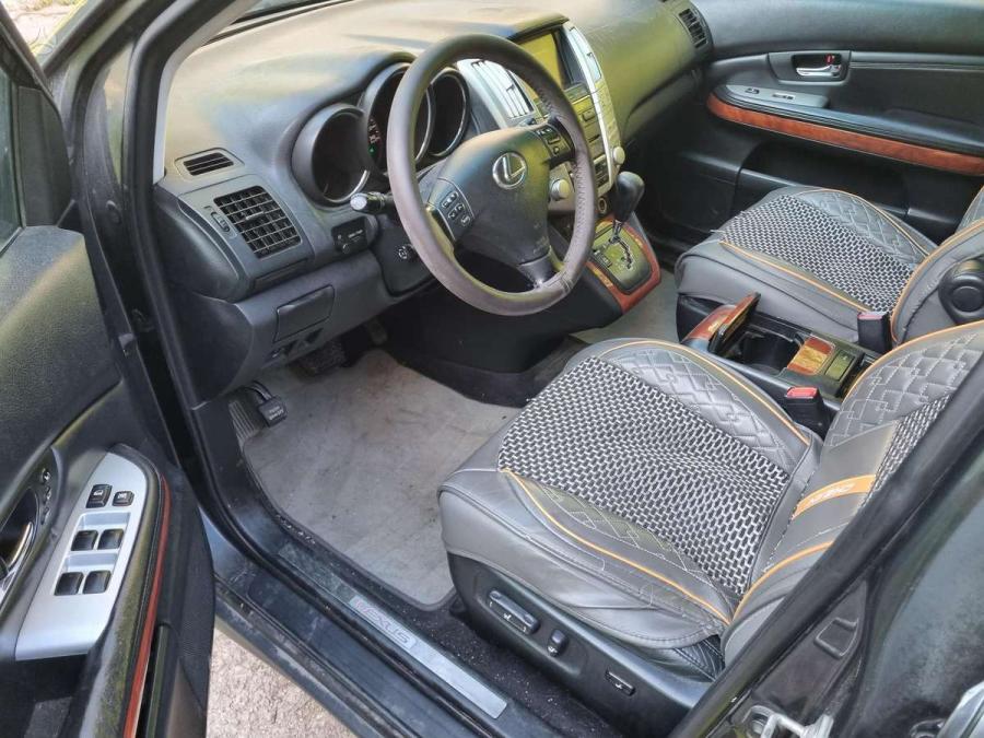 Grey Lexus RX 300 2006 in Kaunas, with an engine capacity of 3.00 L and mileage of 408 thousand km for 2550 €, photo 8 on AUTOMOTO.COM.LV