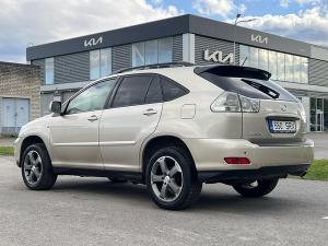 Lexus RX 300 2004 in Narva, with an engine capacity of 3.00 L and mileage of 261 thousand km for 2499 €, photo 7 on AUTOMOTO.COM.LV