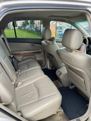 Lexus RX 300 2004 in Narva, with an engine capacity of 3.00 L and mileage of 261 thousand km for 2499 €, photo 12 on AUTOMOTO.COM.LV