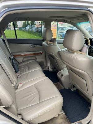 Lexus RX 300 2004 in Narva, with an engine capacity of 3.00 L and mileage of 261 thousand km for 2499 €, photo 23 on AUTOMOTO.COM.LV