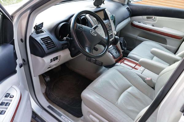 Dzeltens Lexus RX 300 2003 Marijampole, ar dzinēja tilpumu 3.00 L un nobraukumu 185 tūkst. km par 5650 €, foto 9 vietnē AUTOMOTO.COM.LV