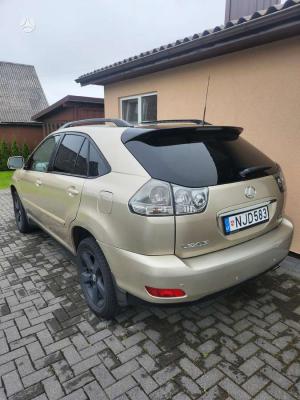 Yellow Lexus RX 300 2004 in Telschi, with an engine capacity of 3.00 L and mileage of 277 thousand km for 3250 €, photo 4 on AUTOMOTO.COM.LV