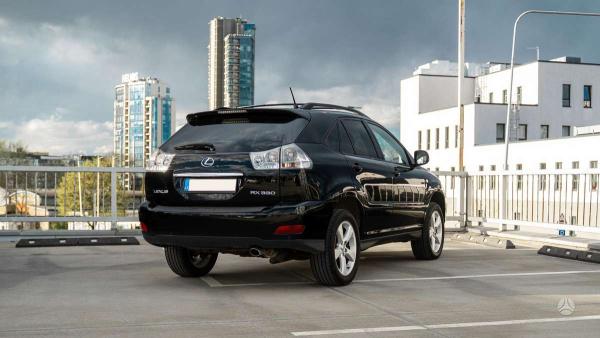 Черный Лексус RX 330 2006 в Вильнюс, объемом двигателя 3.31 л и пробегом 267 тыс. км за 5200 €, фото 2 на AUTOMOTO.COM.LV