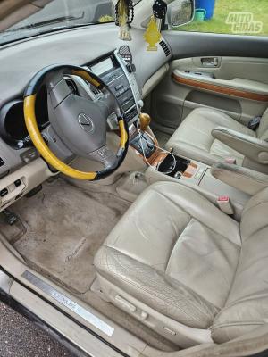 Lexus RX 330 2004 in Vilnius, with an engine capacity of 3.30 L and mileage of 280 thousand km for 4000 €, photo 5 on AUTOMOTO.COM.LV
