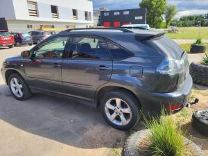 Grey Lexus RX 330 2004 in Kaunas, with an engine capacity of 3.00 L and mileage of 279 thousand km for 2999 €, photo 3 on AUTOMOTO.COM.LV