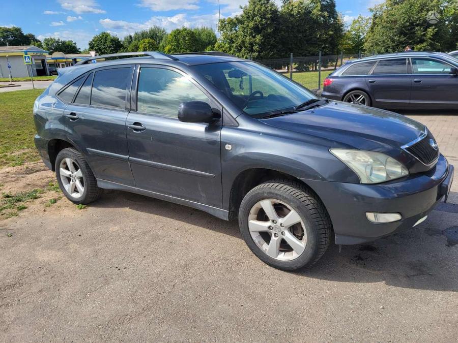 Grey Lexus RX 330 2004 in Kaunas, with an engine capacity of 3.00 L and mileage of 279 thousand km for 2999 €, photo 4 on AUTOMOTO.COM.LV