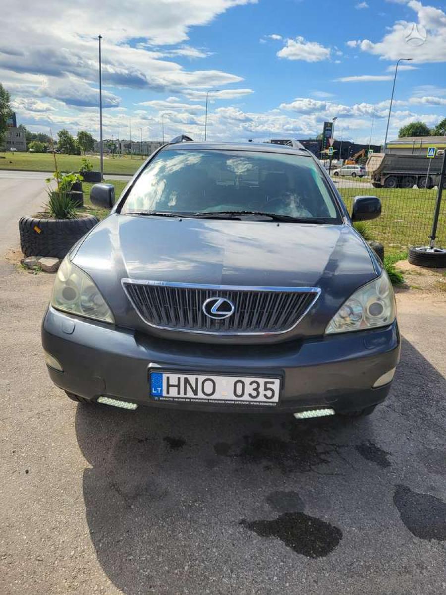 Grey Lexus RX 330 2004 in Kaunas, with an engine capacity of 3.00 L and mileage of 279 thousand km for 2999 €, photo 8 on AUTOMOTO.COM.LV
