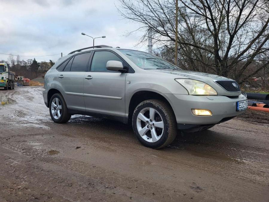 Pelēks Lexus RX 330 2005 Viļņa, ar dzinēja tilpumu 3.30 L un nobraukumu 330 tūkst. km par 3700 €, foto 1 vietnē AUTOMOTO.COM.LV