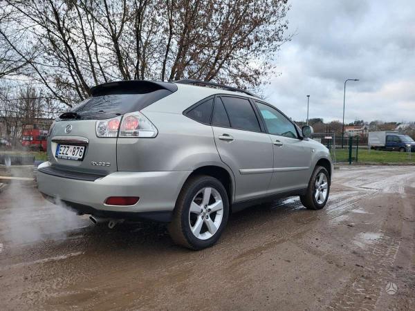 Pelēks Lexus RX 330 2005 Viļņa, ar dzinēja tilpumu 3.30 L un nobraukumu 330 tūkst. km par 3700 €, foto 3 vietnē AUTOMOTO.COM.LV