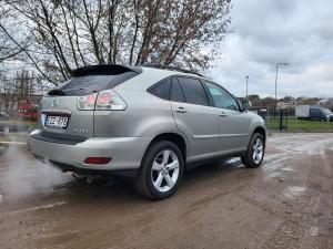 Pelēks Lexus RX 330 2005 Viļņa, ar dzinēja tilpumu 3.30 L un nobraukumu 330 tūkst. km par 3700 €, foto 3 vietnē AUTOMOTO.COM.LV
