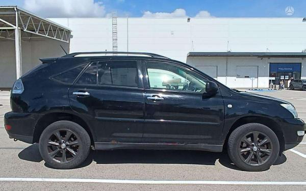 Black Lexus rx-350 2007 in Klaipeda, with an engine capacity of 3.46 L and mileage of 263 thousand km for 7950 €, photo 1 on AUTOMOTO.COM.LV
