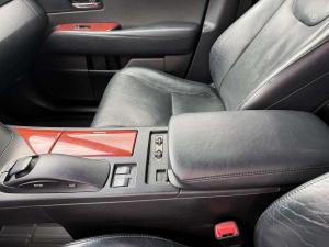 Melns Lexus rx-350 2012 Marijampole, ar dzinēja tilpumu 3.46 L un nobraukumu 405 tūkst. km par 9500 €, foto 16 vietnē AUTOMOTO.COM.LV