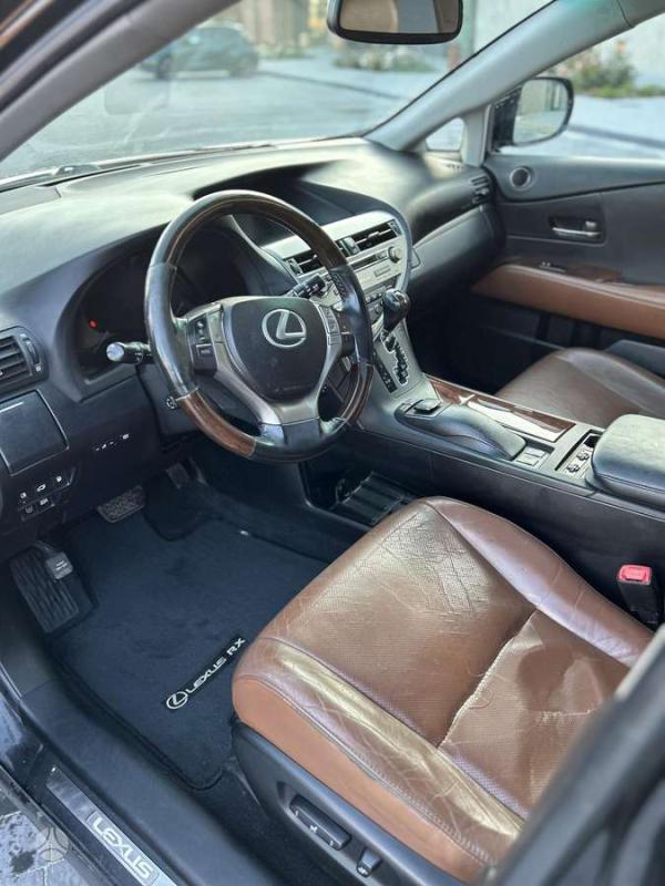 Black Lexus rx-350 2013 in Klaipeda, with an engine capacity of 3.50 L and mileage of 284 thousand km for 9000 €, photo 7 on AUTOMOTO.COM.LV