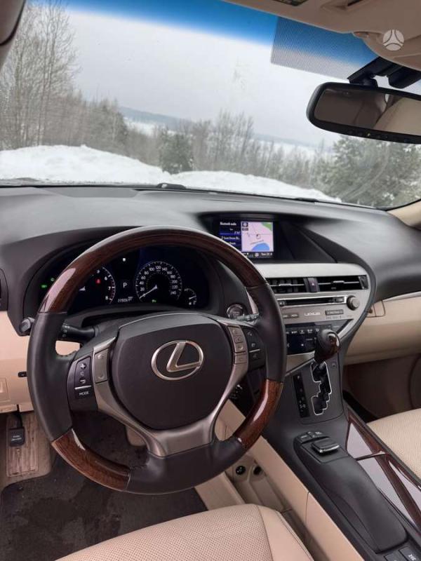 Melns Lexus rx-350 2015 Viļņa, ar dzinēja tilpumu 3.46 L un nobraukumu 228 tūkst. km par 12000 €, foto 5 vietnē AUTOMOTO.COM.LV