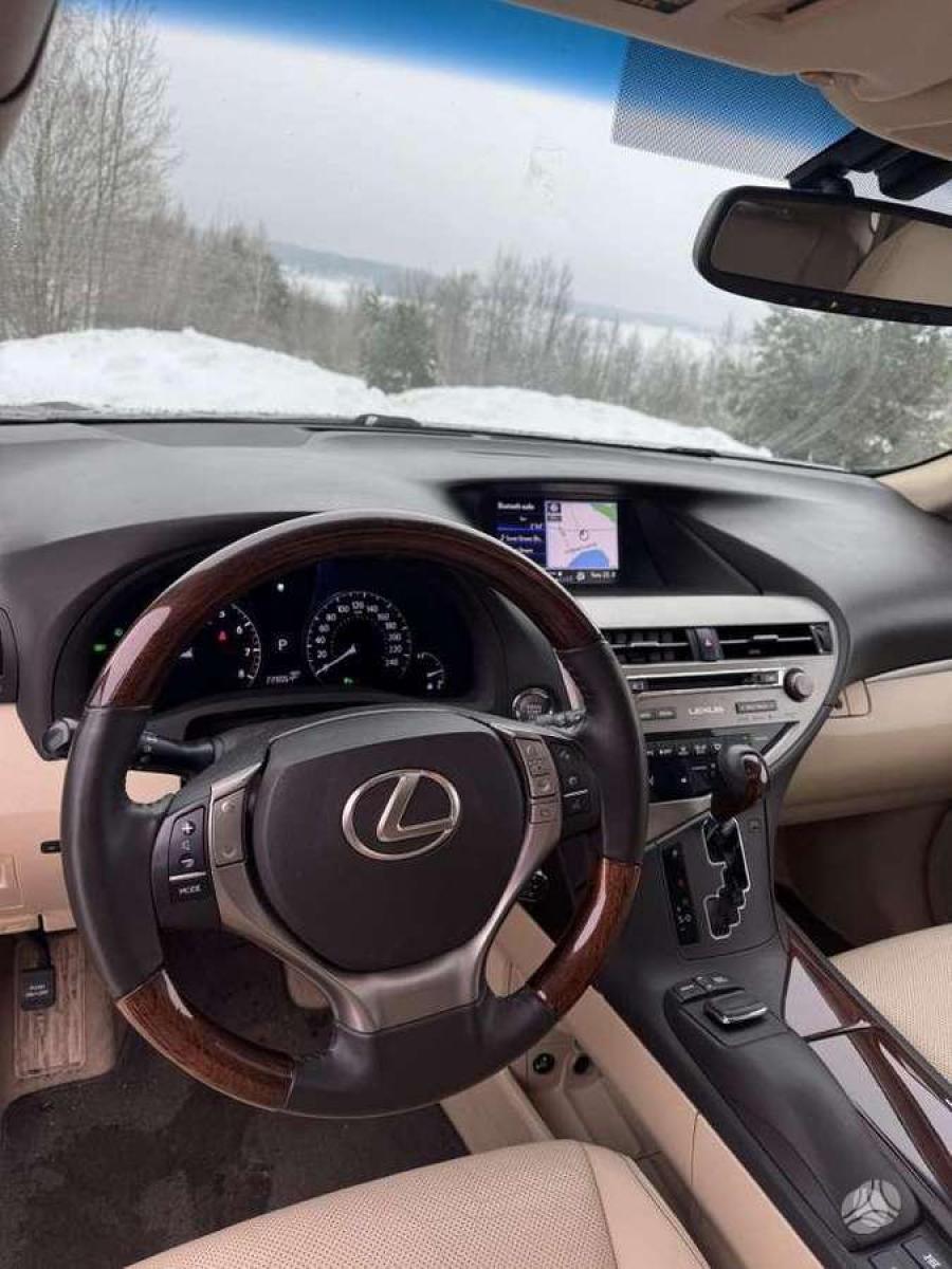 Black Lexus rx-350 2015 in Vilnius, with an engine capacity of 3.50 L and mileage of 228 thousand km for 14990 €, photo 21 on AUTOMOTO.COM.LV