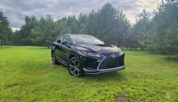 Black Lexus rx-350 2022 in Panevezys, with an engine capacity of 0.00 L and mileage of 47 thousand km for 38900 €, photo 3 on AUTOMOTO.COM.LV