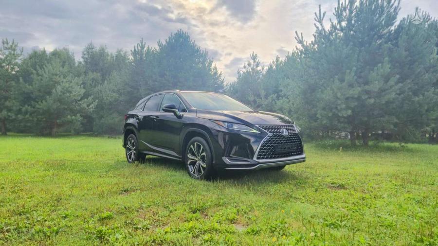 Black Lexus rx-350 2022 in Panevezys, with an engine capacity of 0.00 L and mileage of 47 thousand km for 38900 €, photo 5 on AUTOMOTO.COM.LV