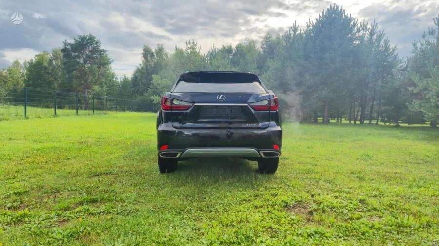 Black Lexus rx-350 2022 in Panevezys, with an engine capacity of 0.00 L and mileage of 47 thousand km for 38900 €, photo 10 on AUTOMOTO.COM.LV