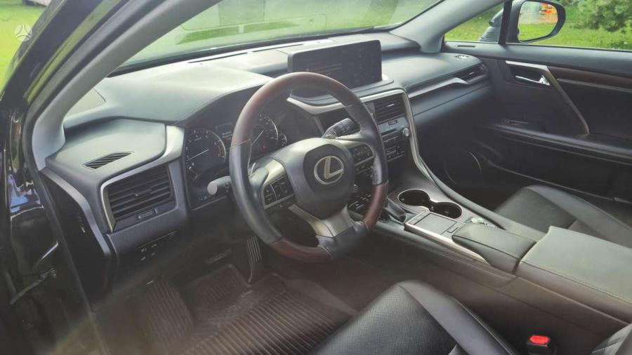 Black Lexus rx-350 2022 in Panevezys, with an engine capacity of 0.00 L and mileage of 47 thousand km for 38900 €, photo 16 on AUTOMOTO.COM.LV