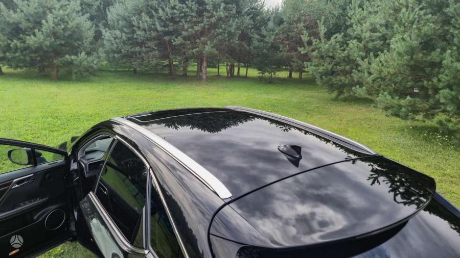 Black Lexus rx-350 2022 in Panevezys, with an engine capacity of 0.00 L and mileage of 47 thousand km for 38900 €, photo 25 on AUTOMOTO.COM.LV