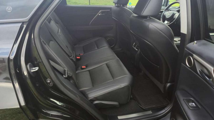 Black Lexus rx-350 2022 in Panevezys, with an engine capacity of 0.00 L and mileage of 47 thousand km for 38900 €, photo 29 on AUTOMOTO.COM.LV