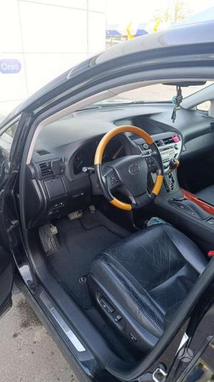 Melns Lexus rx-350 2011 Viļņa, ar dzinēja tilpumu 3.50 L un nobraukumu 223 tūkst. km par 13500 €, foto 17 vietnē AUTOMOTO.COM.LV