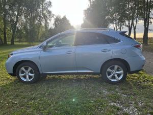 Blue Lexus rx-350 2010 in Panevezys, with an engine capacity of 3.46 L and mileage of 144 thousand km for 8500 €, photo 8 on AUTOMOTO.COM.LV