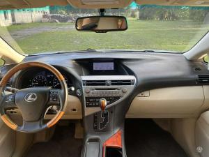 Blue Lexus rx-350 2010 in Panevezys, with an engine capacity of 3.46 L and mileage of 144 thousand km for 8500 €, photo 10 on AUTOMOTO.COM.LV