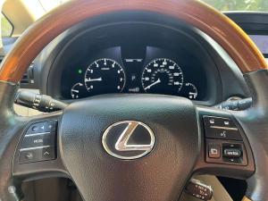 Blue Lexus rx-350 2010 in Panevezys, with an engine capacity of 3.46 L and mileage of 144 thousand km for 8500 €, photo 12 on AUTOMOTO.COM.LV