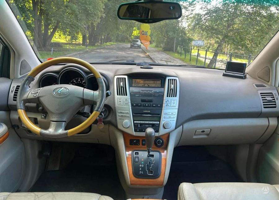 Brūns Lexus rx-350 2005 Viļņa, ar dzinēja tilpumu 3.50 L un nobraukumu 231 tūkst. km par 3400 €, foto 15 vietnē AUTOMOTO.COM.LV