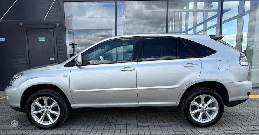 Lexus rx-350 2007 Viļņa, ar dzinēja tilpumu 3.46 L un nobraukumu 175 tūkst. km par 8999 €, foto 3 vietnē AUTOMOTO.COM.LV