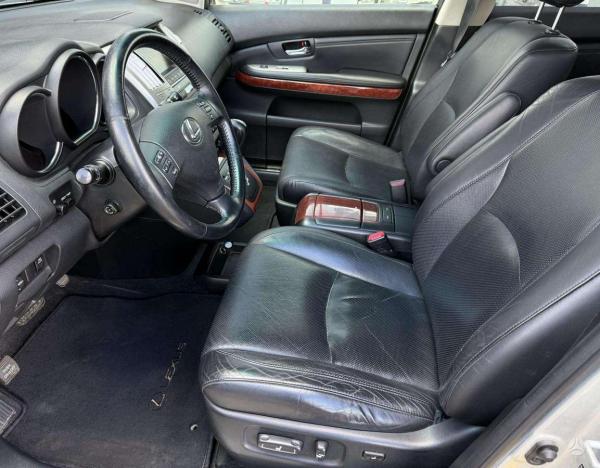 Lexus rx-350 2007 Viļņa, ar dzinēja tilpumu 3.46 L un nobraukumu 175 tūkst. km par 8999 €, foto 9 vietnē AUTOMOTO.COM.LV