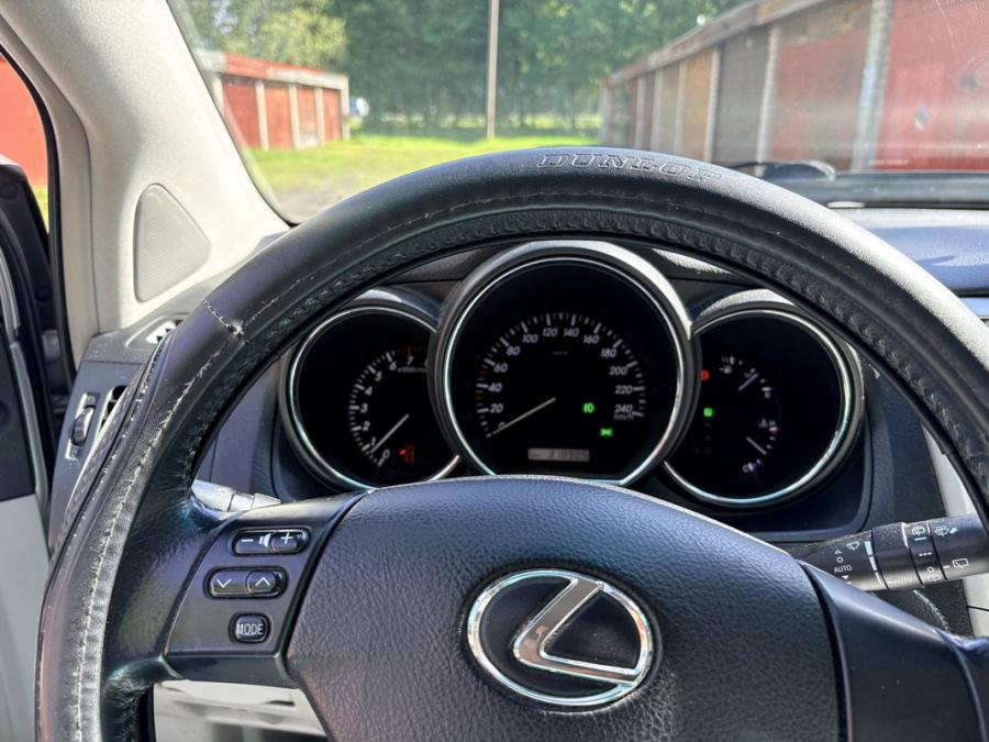 Lexus rx-350 2010 Tallina, ar dzinēja tilpumu 3.50 L un nobraukumu 319 tūkst. km par 4900 €, foto 26 vietnē AUTOMOTO.COM.LV