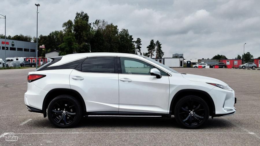 Lexus rx-350 2017 in Vilnius, with an engine capacity of 3.50 L and mileage of 77 thousand km for 25700 €, photo 9 on AUTOMOTO.COM.LV