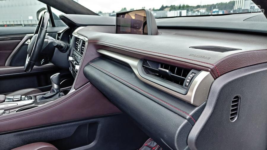 Lexus rx-350 2017 in Vilnius, with an engine capacity of 3.50 L and mileage of 77 thousand km for 25700 €, photo 17 on AUTOMOTO.COM.LV