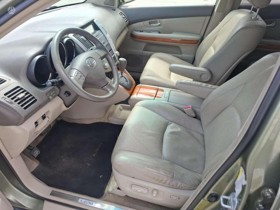 Zaļš Lexus rx-350 2008 Viļņa, ar dzinēja tilpumu 3.46 L un nobraukumu 237 tūkst. km par 4900 €, foto 10 vietnē AUTOMOTO.COM.LV