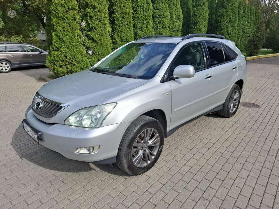 Pelēks Lexus rx-350 2010 Viļņa, ar dzinēja tilpumu 3.30 L un nobraukumu 309 tūkst. km par 4700 €, foto 1 vietnē AUTOMOTO.COM.LV
