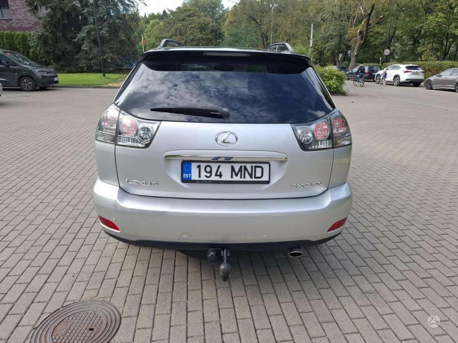 Pelēks Lexus rx-350 2010 Viļņa, ar dzinēja tilpumu 3.30 L un nobraukumu 309 tūkst. km par 4700 €, foto 7 vietnē AUTOMOTO.COM.LV