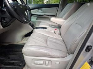 Pelēks Lexus rx-350 2010 Viļņa, ar dzinēja tilpumu 3.30 L un nobraukumu 309 tūkst. km par 4700 €, foto 10 vietnē AUTOMOTO.COM.LV
