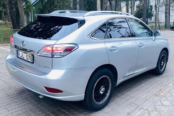 Grey Lexus rx-350 2011 in Klaipeda, with an engine capacity of 3.50 L and mileage of 170 thousand km for 12900 €, photo 11 on AUTOMOTO.COM.LV