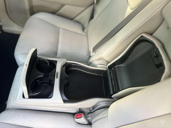 Pelēks Lexus rx-350 2011 Druskininkai, ar dzinēja tilpumu 3.46 L un nobraukumu 308 tūkst. km par 9500 €, foto 10 vietnē AUTOMOTO.COM.LV