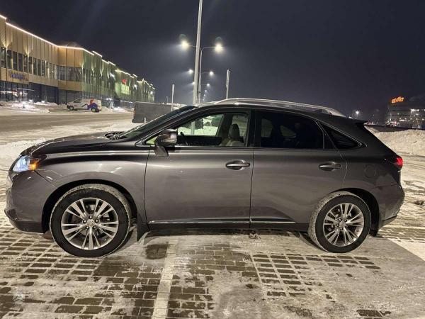 Pelēks Lexus rx-350 2014 Viļņa, ar dzinēja tilpumu 3.50 L un nobraukumu 199 tūkst. km par 13000 €, foto 4 vietnē AUTOMOTO.COM.LV