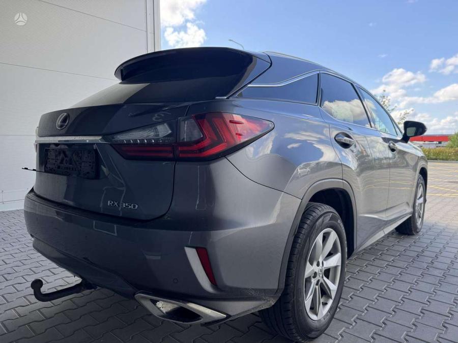 Grey Lexus rx-350 2016 in Vilnius, with an engine capacity of 3.46 L and mileage of 300 thousand km for 18500 €, photo 6 on AUTOMOTO.COM.LV