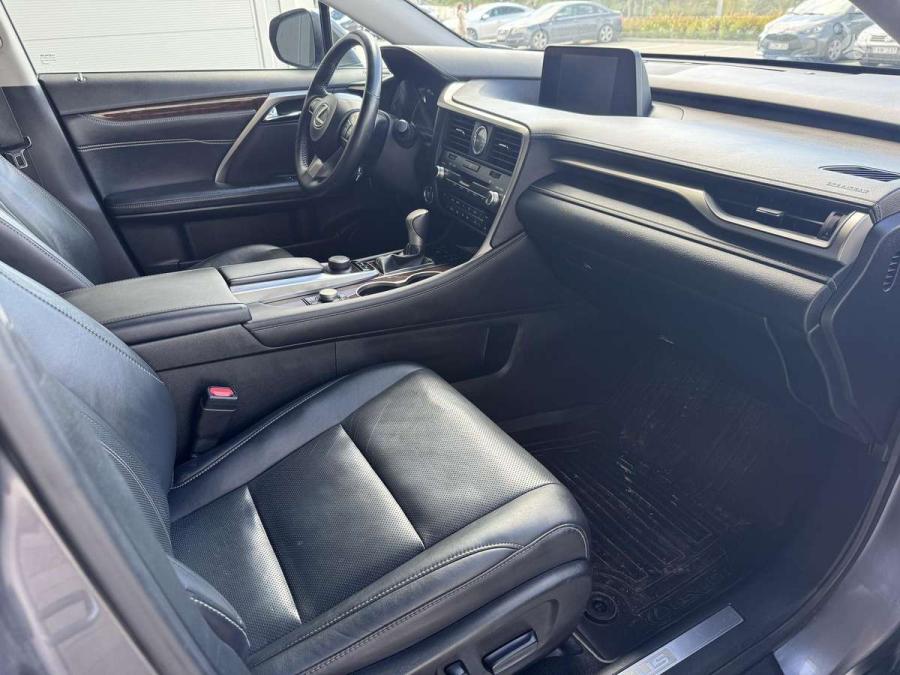 Grey Lexus rx-350 2016 in Vilnius, with an engine capacity of 3.46 L and mileage of 300 thousand km for 18500 €, photo 16 on AUTOMOTO.COM.LV